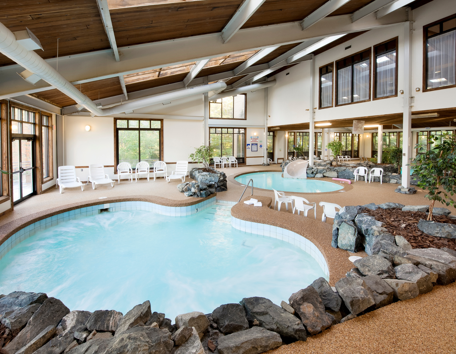 4 Nights at the Summit Resort, NH | Path Vacations